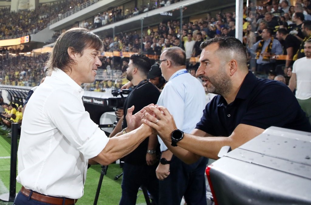 KarpetShow.gr - Τέσσερα μεγάλα μυστήρια